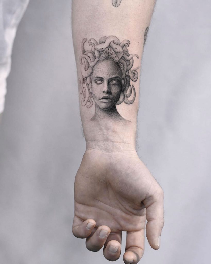 Hyper-Realism Tattoos Transform Photographs into Miniature Ink Art by ...