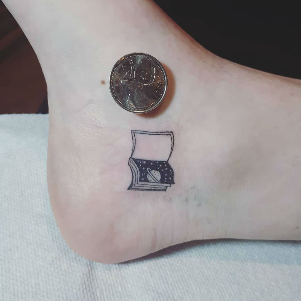 20+ Exceptional Book Tattoo Ideas