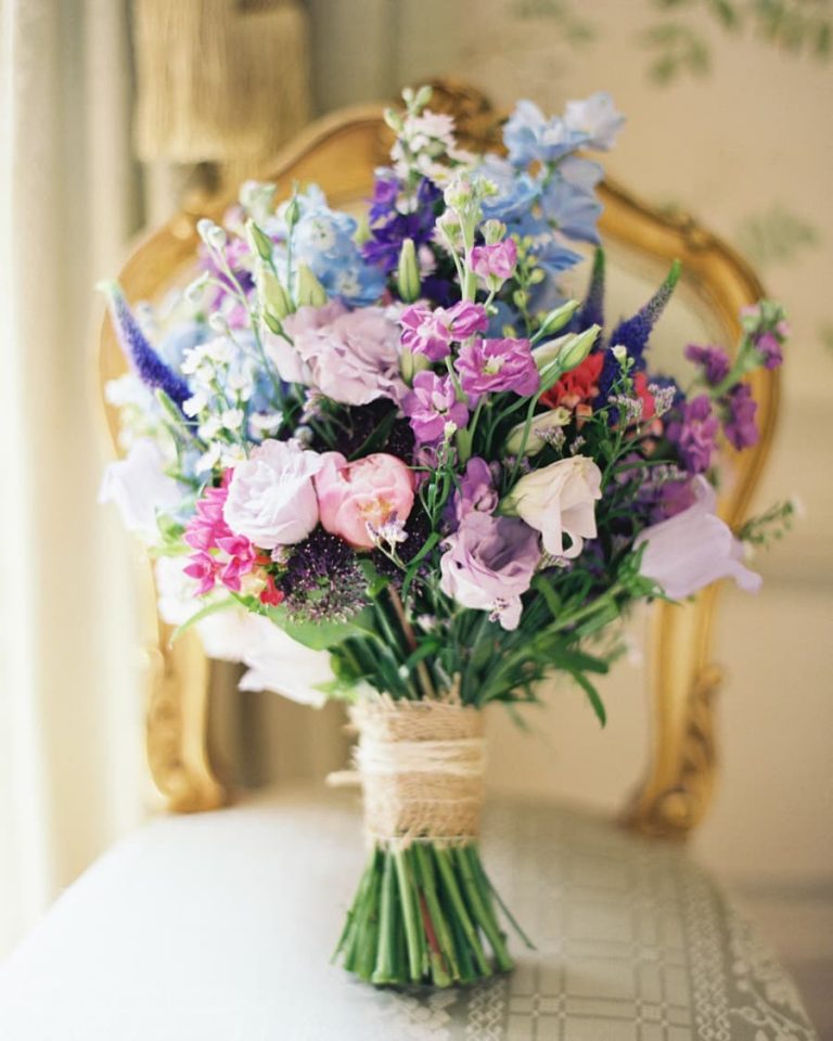 25 Gorgeous Spring Wedding Bouquets