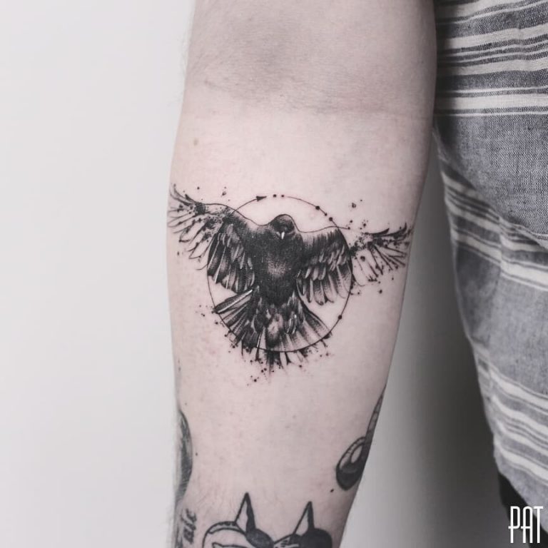 23 Mystique and Seductive Raven Tattoo Designs