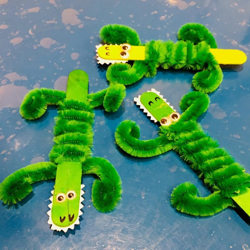 21 Spectacular Pipe Cleaner Crafts for Kids