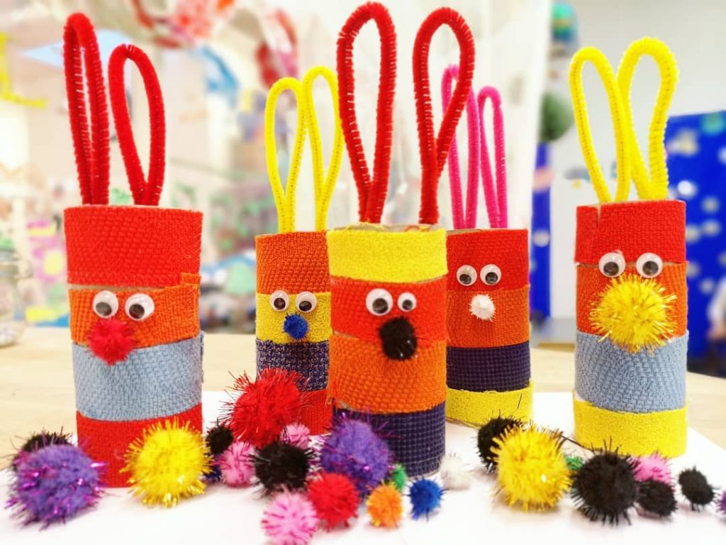 21 Spectacular Pipe Cleaner Crafts for Kids