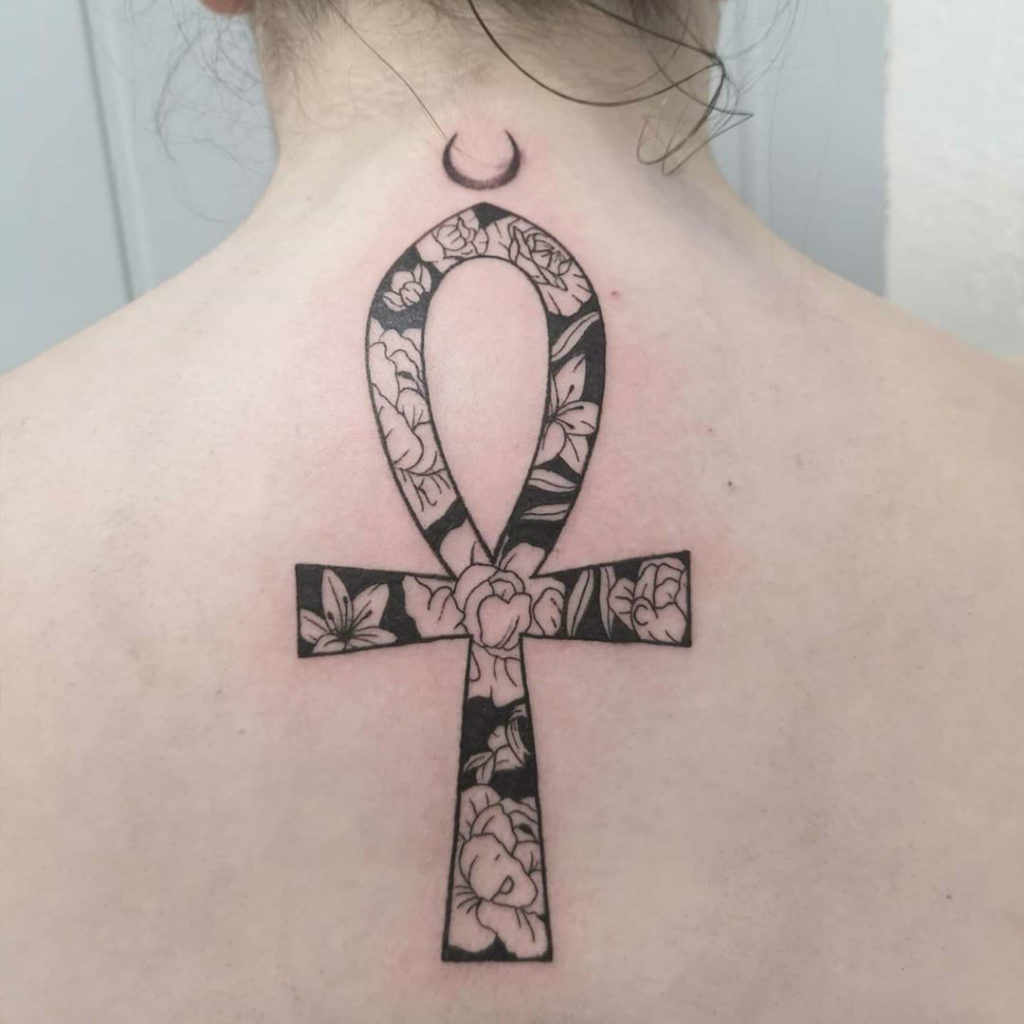 20 Powerful Ankh Tattoo Ideas – Analogy Behind the Ancient Symbol