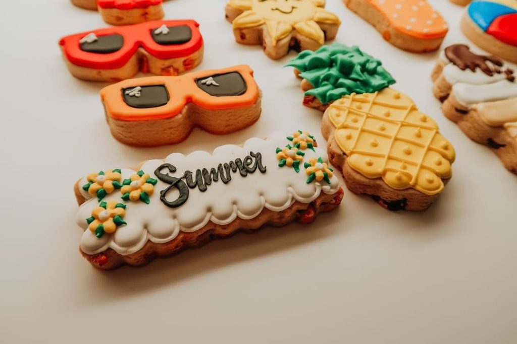 24 Awesome Cookies Decorated In Summer Theme