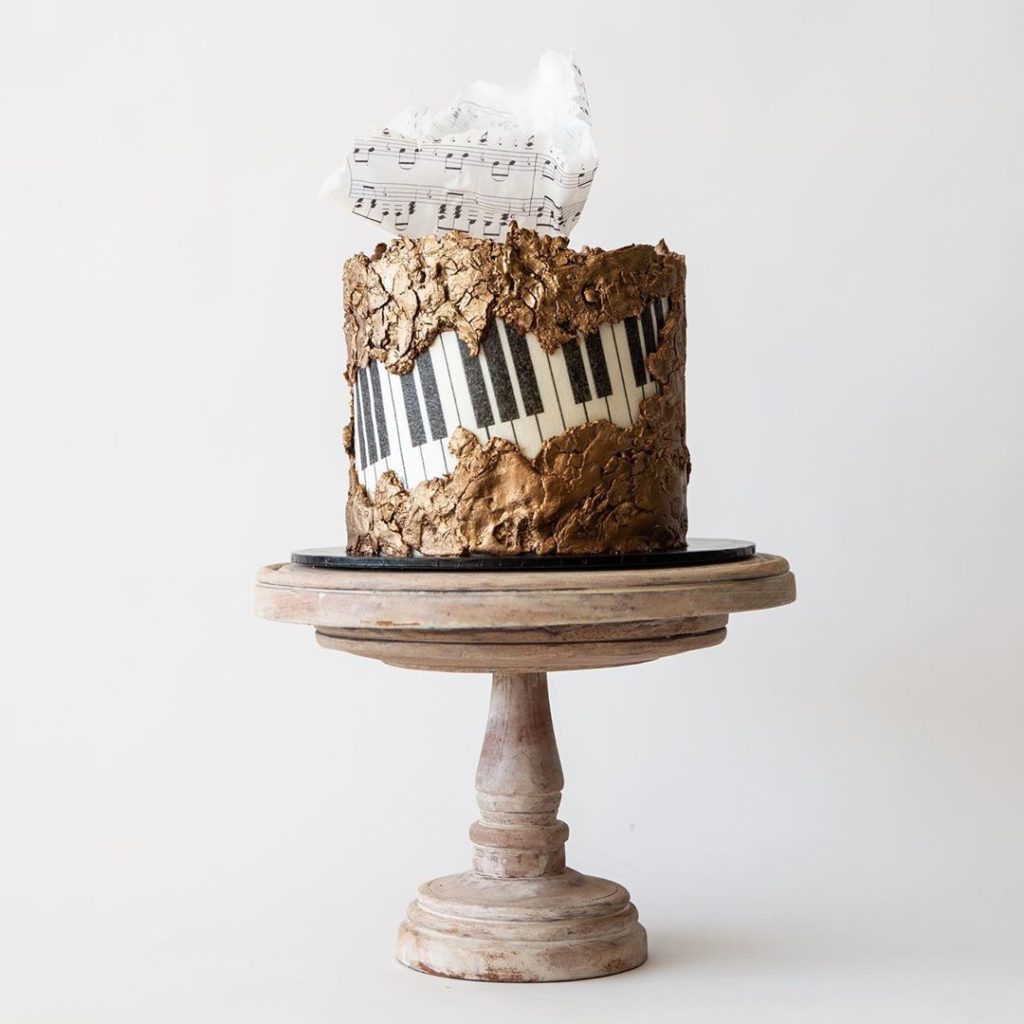 Talented Artist Creates Extremely Beautiful Cake Designs