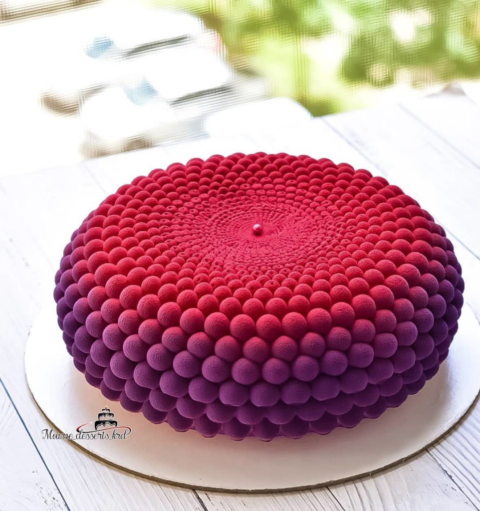 Extraordinary Mousse Cake Design Examples by Ekaterina Krutova