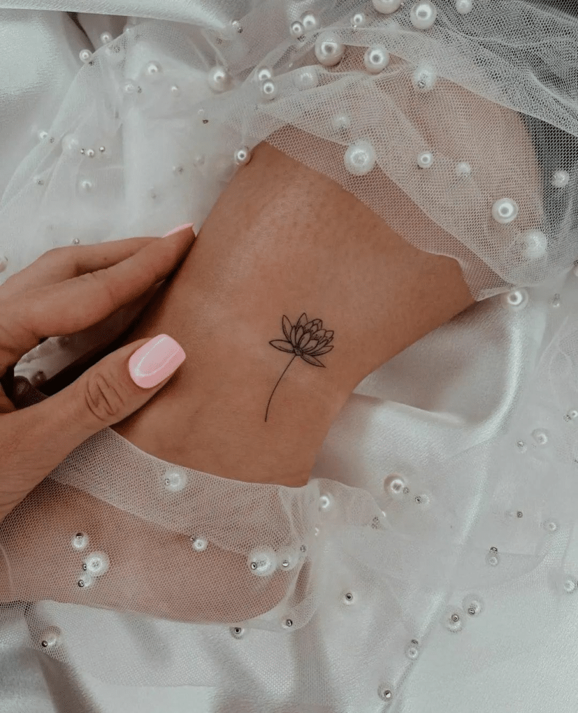 101 Tiny Tattoos to Inspire and Excite You!